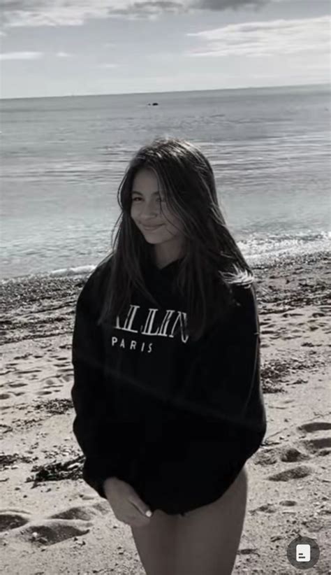 Delfina Suarez Mode Wanita Wanita Tubuh Sempurna