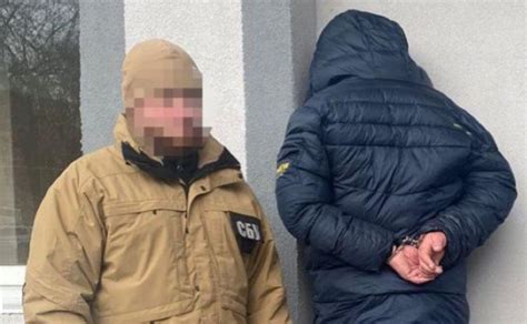 Обіцяв зняти з військового обліку за 9 тисяч доларів затримали чиновника Міноборони В Україні