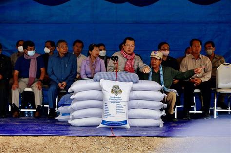 សម្ដេចតេជោ ហ៊ុន សែន បន្ដថ្លែងអំណរគុណសប្បុរសជននានា ដែលឧបត្ថម្ភអង្ករ