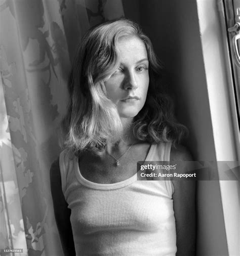 Actress Isabelle Huppert Poses For A Portrait In Los Angeles News Photo Getty Images Actress Isabelle Huppert Poses For A Portrait In Los Angeles News Photo Getty Images