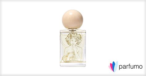 Moon 月 By Mucha Reviews And Perfume Facts