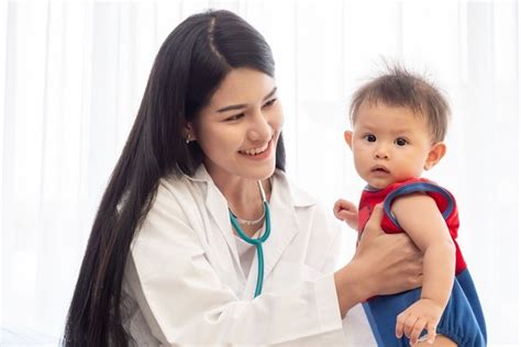 Pakar Kanak Kanak @ Doktor Pediatrik Terbaik di Malaysia