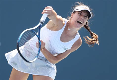 Download Sorana Cirstea After Strike Wallpaper