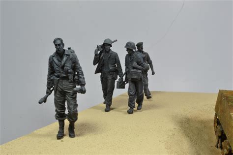 SHERMAN 1/35 ZVEZDA - Page 2