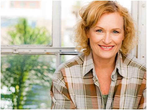 Elizabeth Dennehy Biography Age Height Husband Net Worth Starswiki