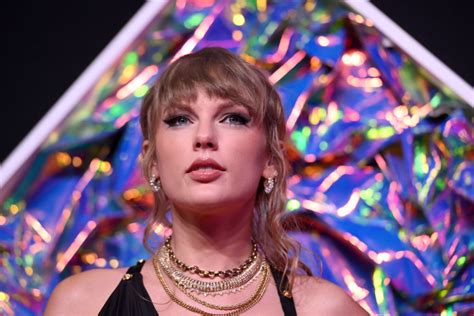 Taylor Swift Unsearchable On Social Media Following Ai Generated Images