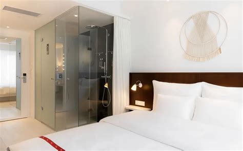 Ruby Claire Hotel And Bar Switzerland Geneva Geneva Thomas Cook