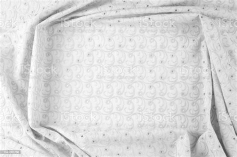 직물의 질감 배경입니다 천공된 동그라미와 천입니다 흰색 배경입니다 점 라인의 추상 기하학적 패턴입니다 그래픽 현대적인 패턴입니다