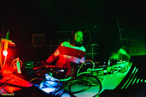 Wobble 1459801 ⚡ I Hate Flash