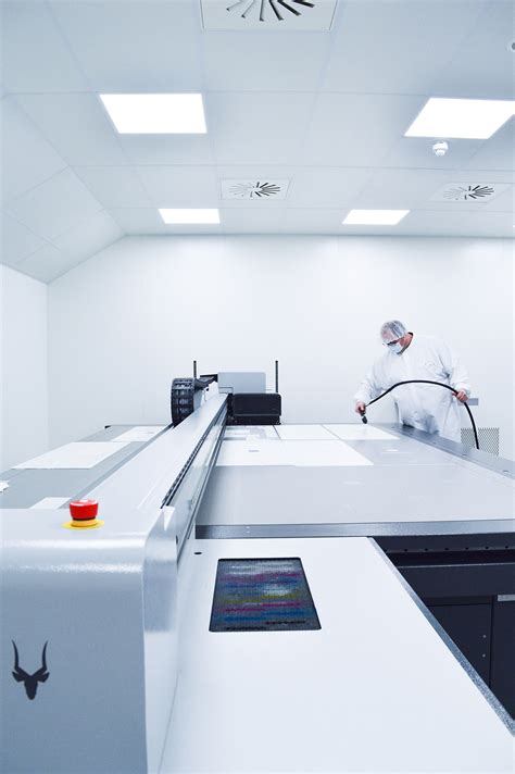 Interflow Realiseert Cleanroom En Laminar Air Flow Units Voor Aviation