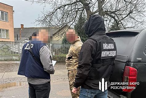 Вимагав до 3 тисяч за «послуги На Закарпатті ДБР затримало