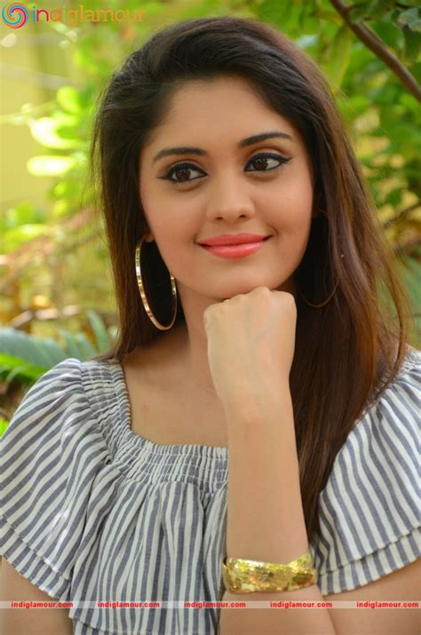 Surabhi Actress Photoimagepics And Stills 444197