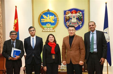 Д Сумъяабазар Төр хувийн хэвшлийн түншлэлийг хөгжүүлэхэд Азийн хөгжлийн банктай хамтрах