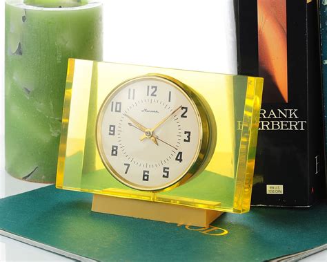 Molnija soviet vintage mechanical table clock – SovietWatchStore.com