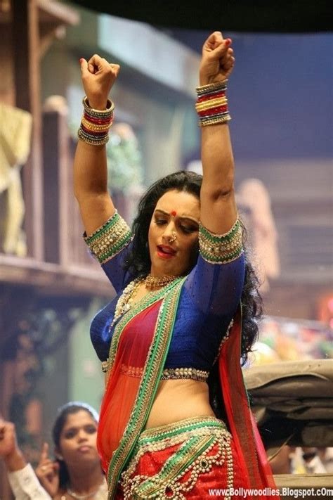 B Town Shwetha Menon Latest Item Song Hot Looking Photoshoot GAllery