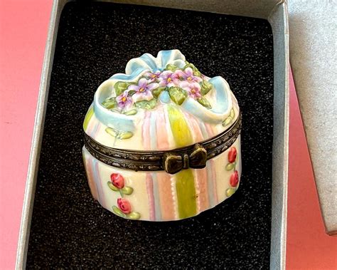 Vintage 2000 Blue Porcelain Hinged Trinket In Original Box Small Jewelry Box