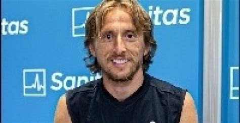 魔笛归队！皇马官推晒莫德里奇体测照片：年轻小伙回来了！腾讯新闻