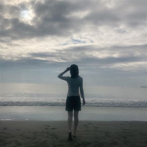 기예 Wen Wen Happy857 • Threads Say More