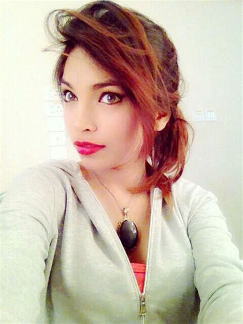 Alisha Model From Mumbai India Female Model Portfolio