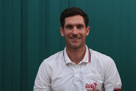 หน้าแรก Guru English School