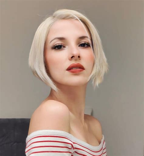 53 Stunning Bob Hairstyles For Women With Round Faces Hood MWR