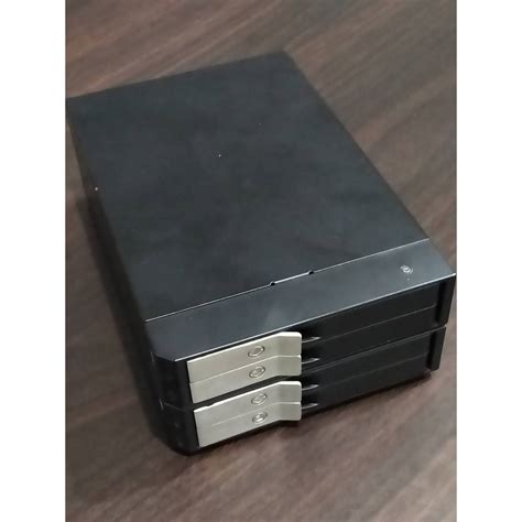 Century裸族crib25e 4 Bay Raid Disk Array Usb20 Esata 25吋磁碟陣列 蝦皮購物