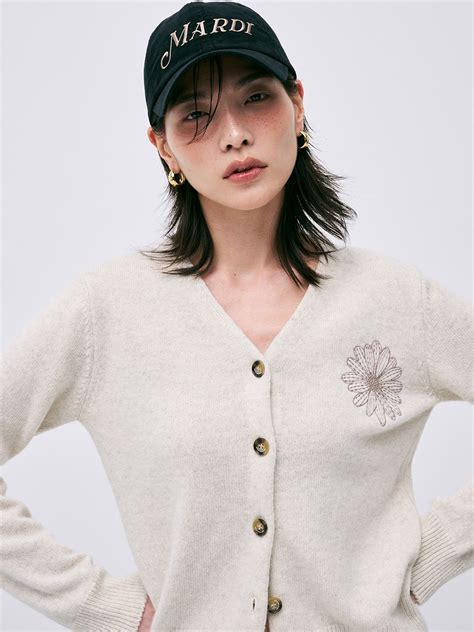 Raccoon Blended Cardigan V Neckoatmeal Beige
