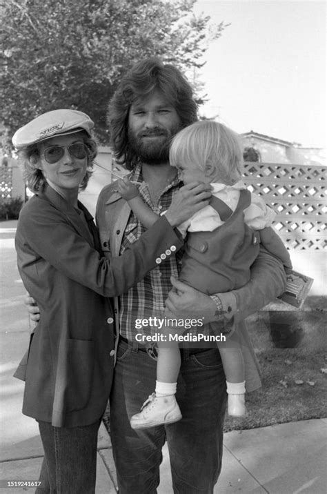 Kurt Russell With Wife Season Hubley And Son Boston Russell Circa 1981