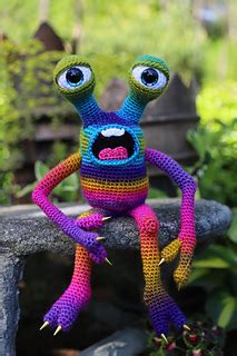 Ravelry Cylinder Monster Body With No Mouth And No Legs Pattern By