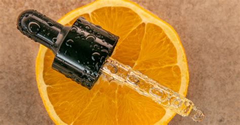 감귤류 과일 수직 쐈어 슬라이스 조각 얇게 썬 오렌지 오버 헤드 샷 위에서 내려다 본 점 적기 정물 젖은 확대에 관한 무료 스톡 사진