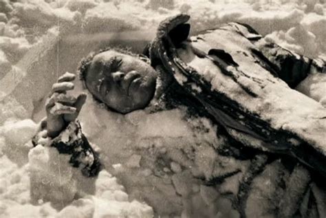 Mondo Bizarro Shudder Day Devils Pass 2013