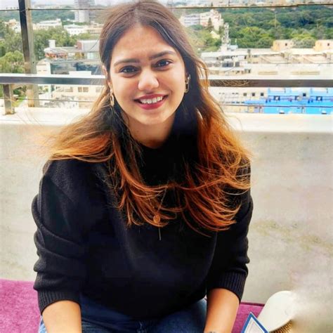 Neha Bakshi Linkedin