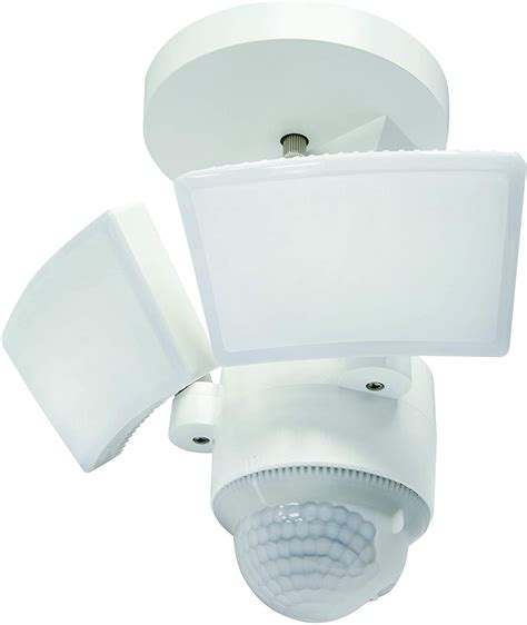 Iq America Lm1811 Motion Security Flood Light Eavesoffit Or Wall