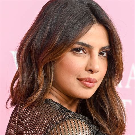 The Romantic Hidden Meaning Behind Priyanka Chopra S Wedding Henna Glamour