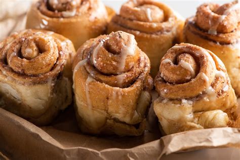 Cicis Cinnamon Rolls The Secret To Irresistibly Fluffy And