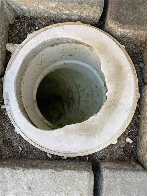 I Think This Is An Awkwardly Broken Sewer Cleanout Capif So How To