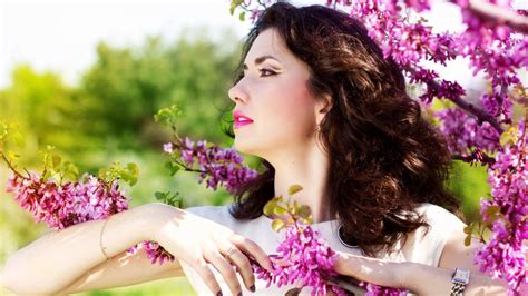 Best Beautiful Girls Flowers Wallpapers Wallpaper Cave