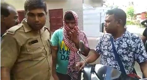 Sex Racket Busted At Garia স্বামী স্ত্রী পরিচয়ে ফ্ল্যাট ভাড়া আসল