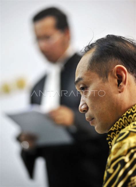 Duplik Adji Notonegoro Antara Foto