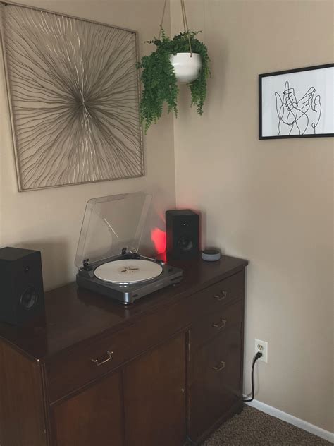 Record Player Setup R Malelivingspace