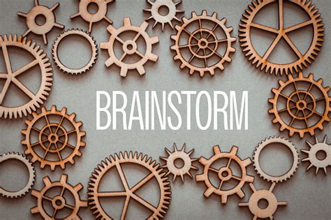 브레인스토밍 많은 정확한 시계 장치 사이에 흰색 글자가 배치됨 개념에 대한 스톡 사진 및 기타 이미지 개념 개체 그룹