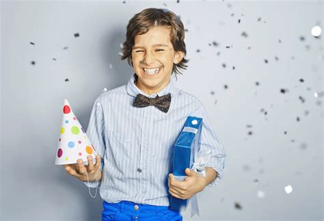 Что подарить мальчику на 10 лет на день рождения крутые идеи