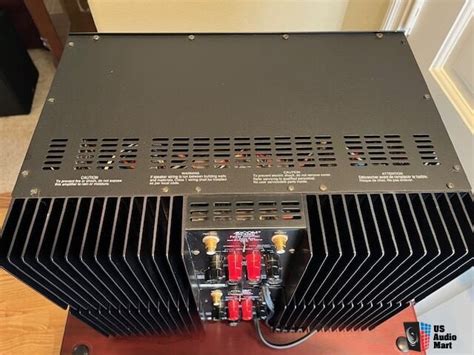 Adcom Gfa 555 Mkii High Current Power Amplifiers