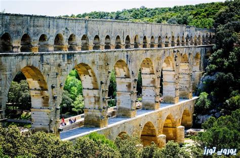 پل پونت دوگارد یکی از بناهای یادبود رومی در فرانسه