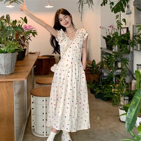 데일리룩여름원피스 러블리 반팔원피스 플라워 셔링 V넥 A라인 꽃무늬 편안한 롱원피스 여름데일리룩여름옷여자옷20대여자