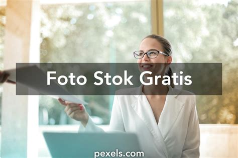 4 000 Foto Lulus Terbaik · Unduh Gratis 100 · Foto Stok Pexels