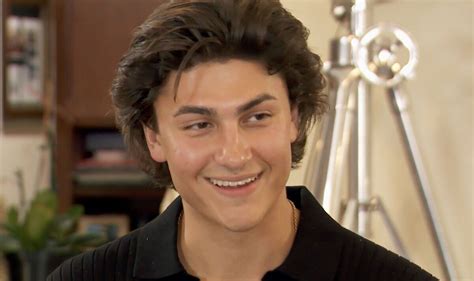 Golden Bachelorette Fans Cant Get Over Pascals Son As They Say Wait 30 Years Celebrity