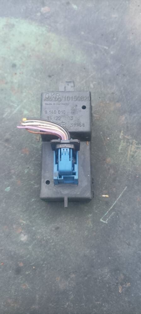 Реле перка Пежо 206 Ел авточасти Резервни части консумативи аксесоари Плевен Реле