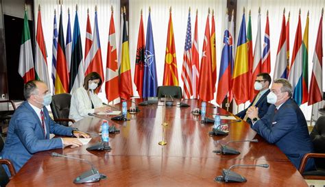 Потпишан договор за донација со Чешката Република за припадниците на Армијата Влада на