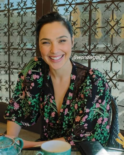 Pin By Tanan On Gal Gadot Gal Gadot Gal Gadot Wonder Woman Gal Gardot
